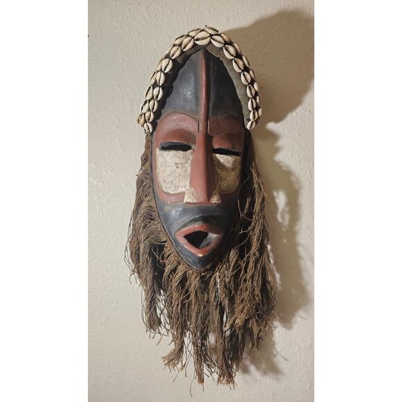 Art | Antique African Mask Dan Tribal Liberia Wood Wcowrie Shells Wall ...